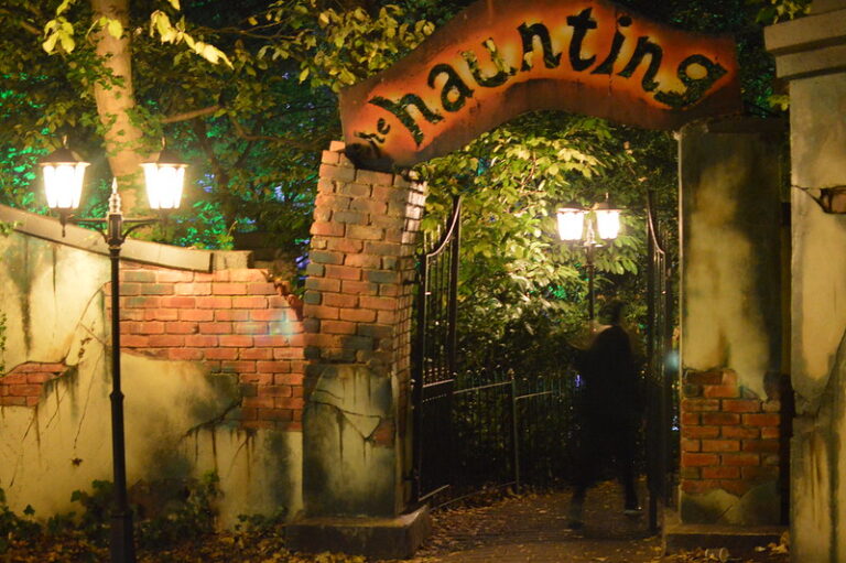 The Haunting | Drayton Manor | UK Theme Park Spy