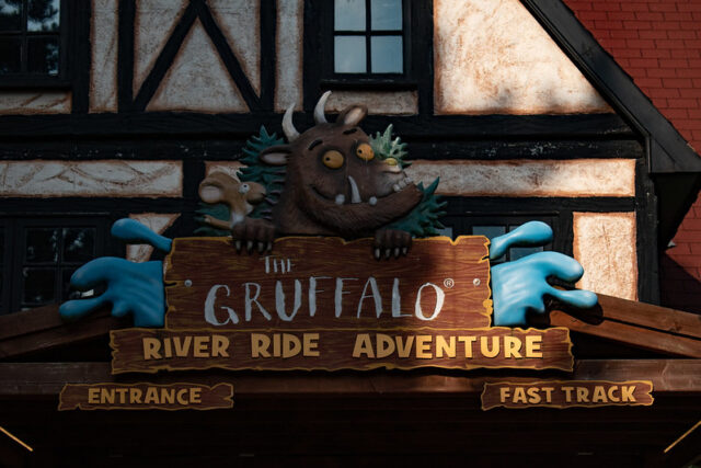 Gruffalo River Ride Adventure | chessington world of adventures UK ...