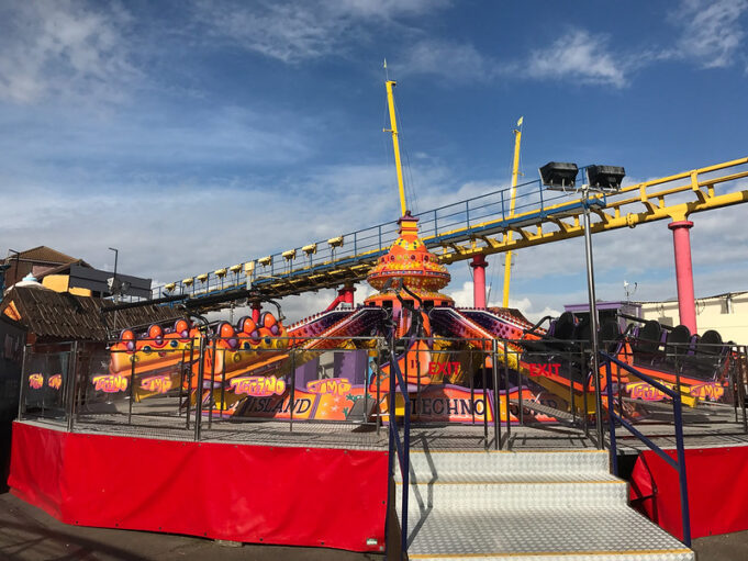 Techno Jump | Fantasy Island | UK Theme Park Spy