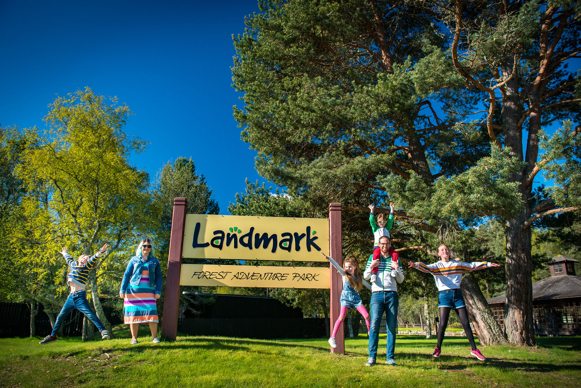 Bluey and Bingo Visit Landmark Forest Adventure Park