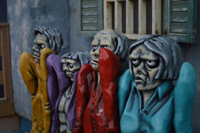 Remembering Trauma Towers: Interactive walk through horror experience