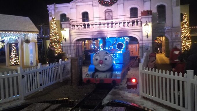 Drayton Manor’s Christmas Wonderland Featuring 6 ALL NEW Festive Shows ...