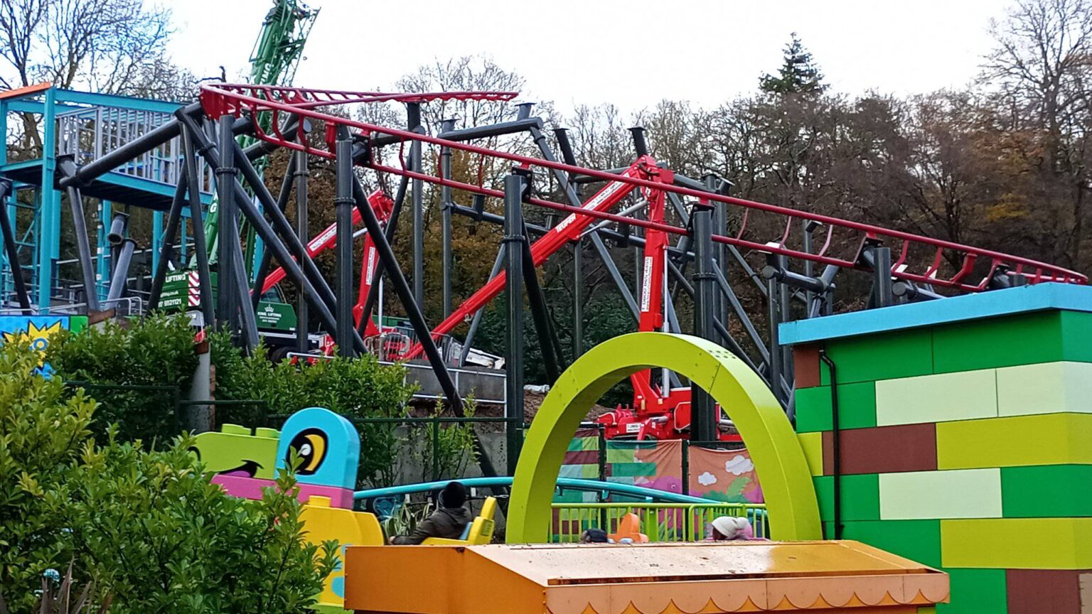 Legoland Windsor: Minifigure Speedway Construction Update