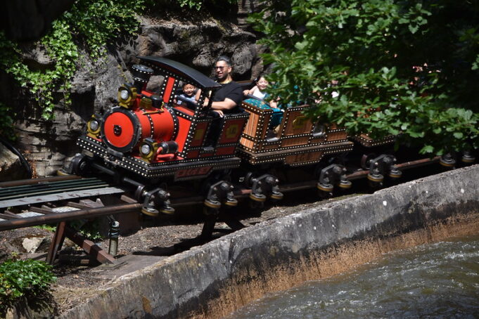 Runaway Mine Train: The Oldest Rollercoaster at Alton Towers Resort ...