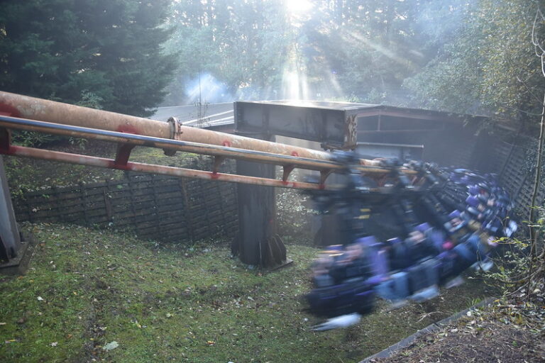 Unleashing Your Thrill-Seeking Senses: Vampire at Chessington World of ...