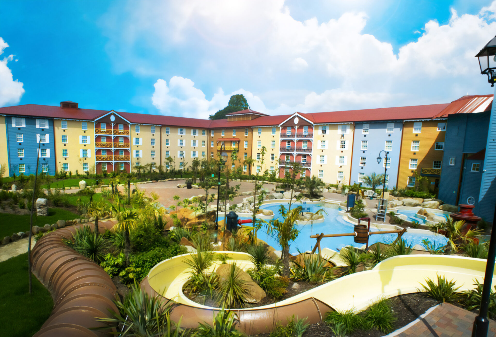 Alton Towers Water Park: Splash-tastic Fun for All!