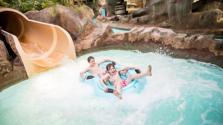 Alton Towers Water Park: Splash-tastic Fun for All!