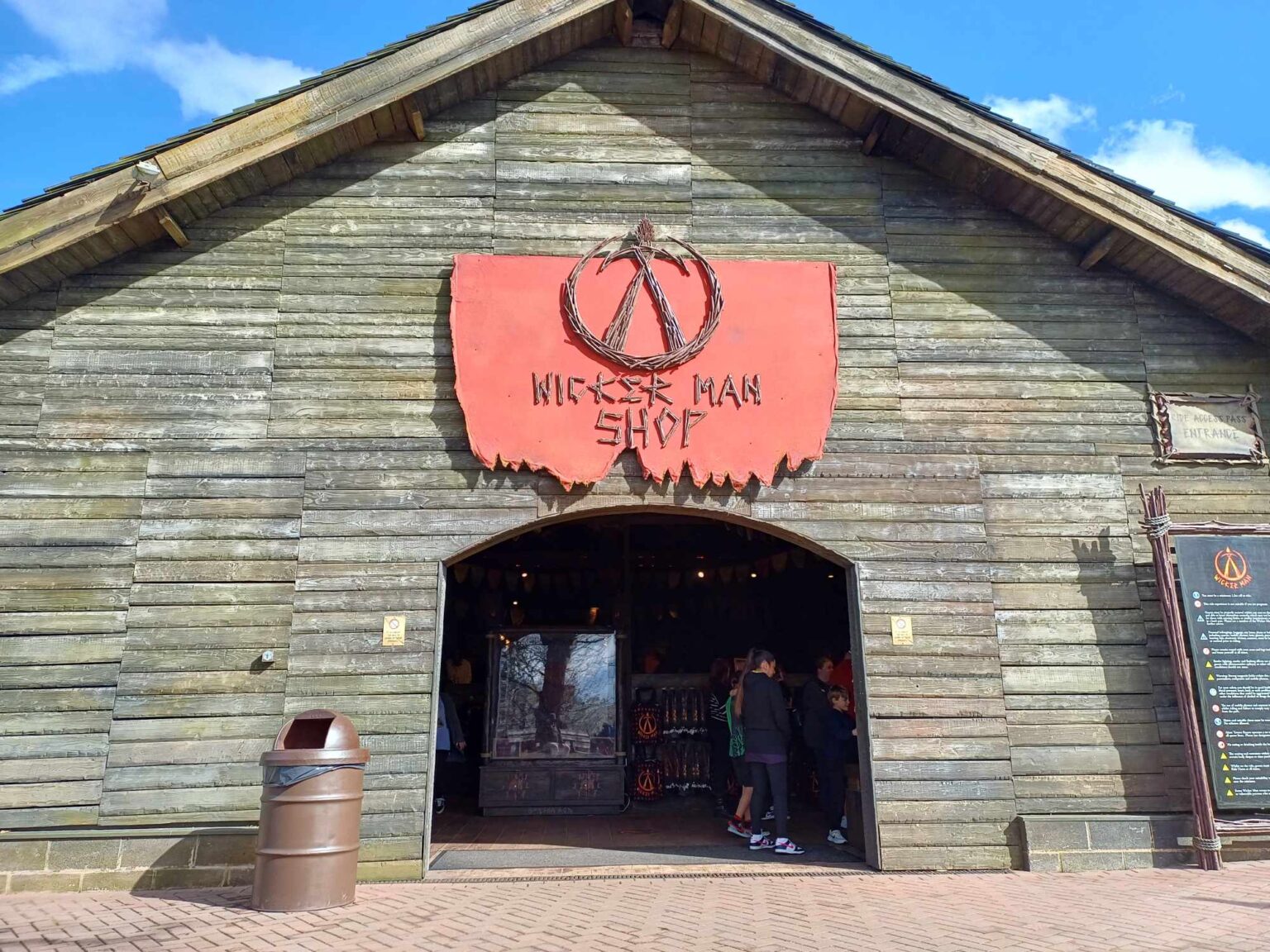 7 Pictures of The Wicker Man Shop at Alton Towers | UK Theme Park Spy