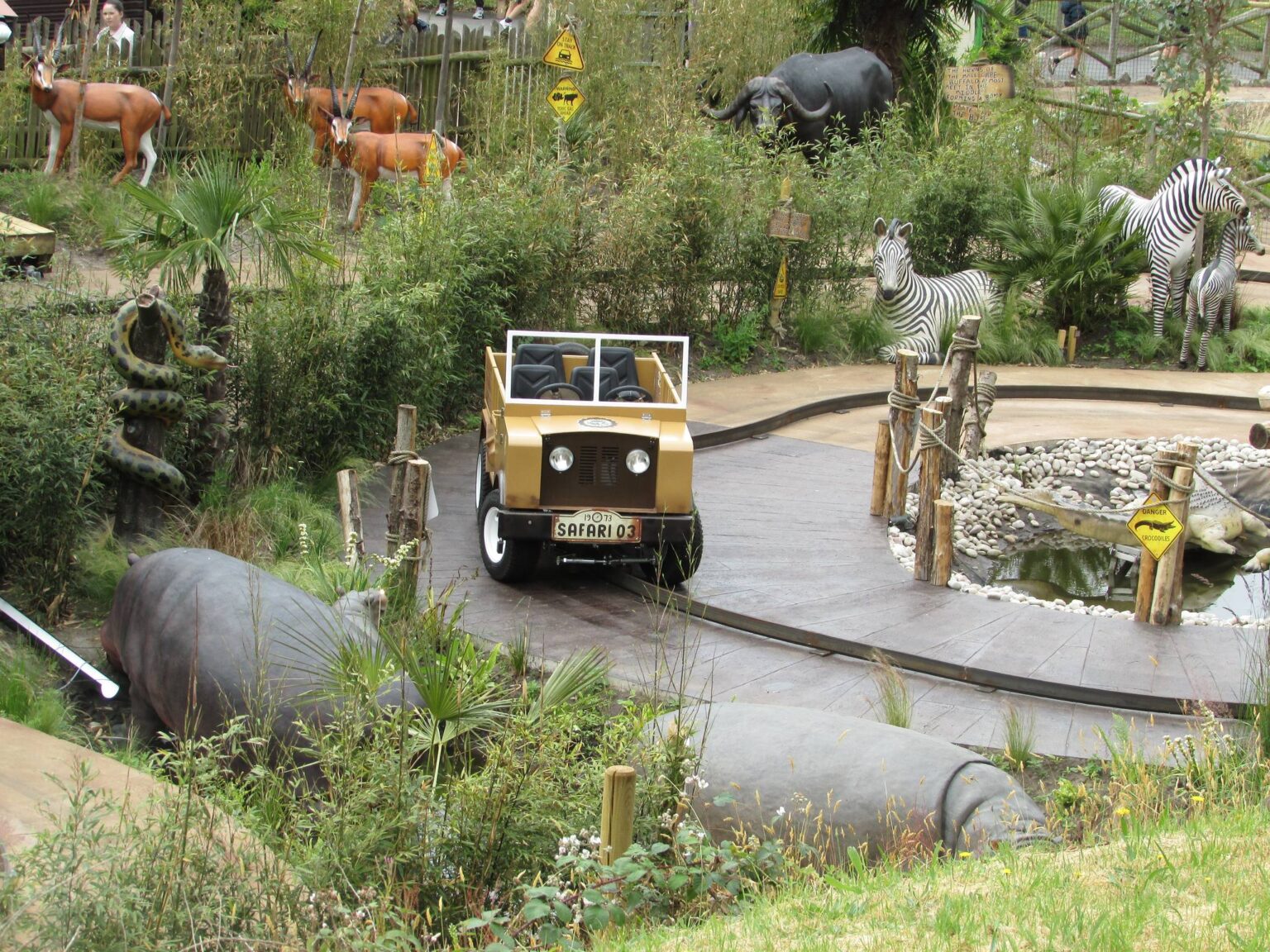 In Pictures: Jungle Jeeps at West Midlands Safari Park