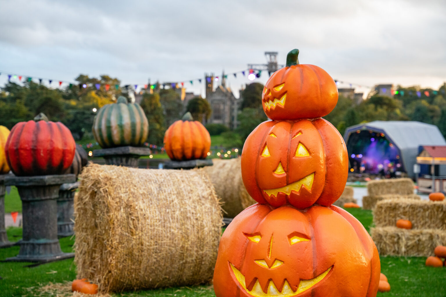 How to Prepare for a Halloween Theme Park Visit in the UK
