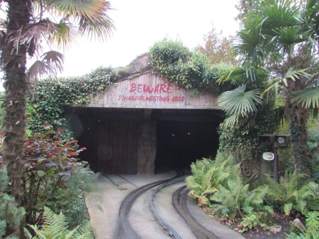 In Pictures: The Dinosaur Tour Co. at Paultons Park