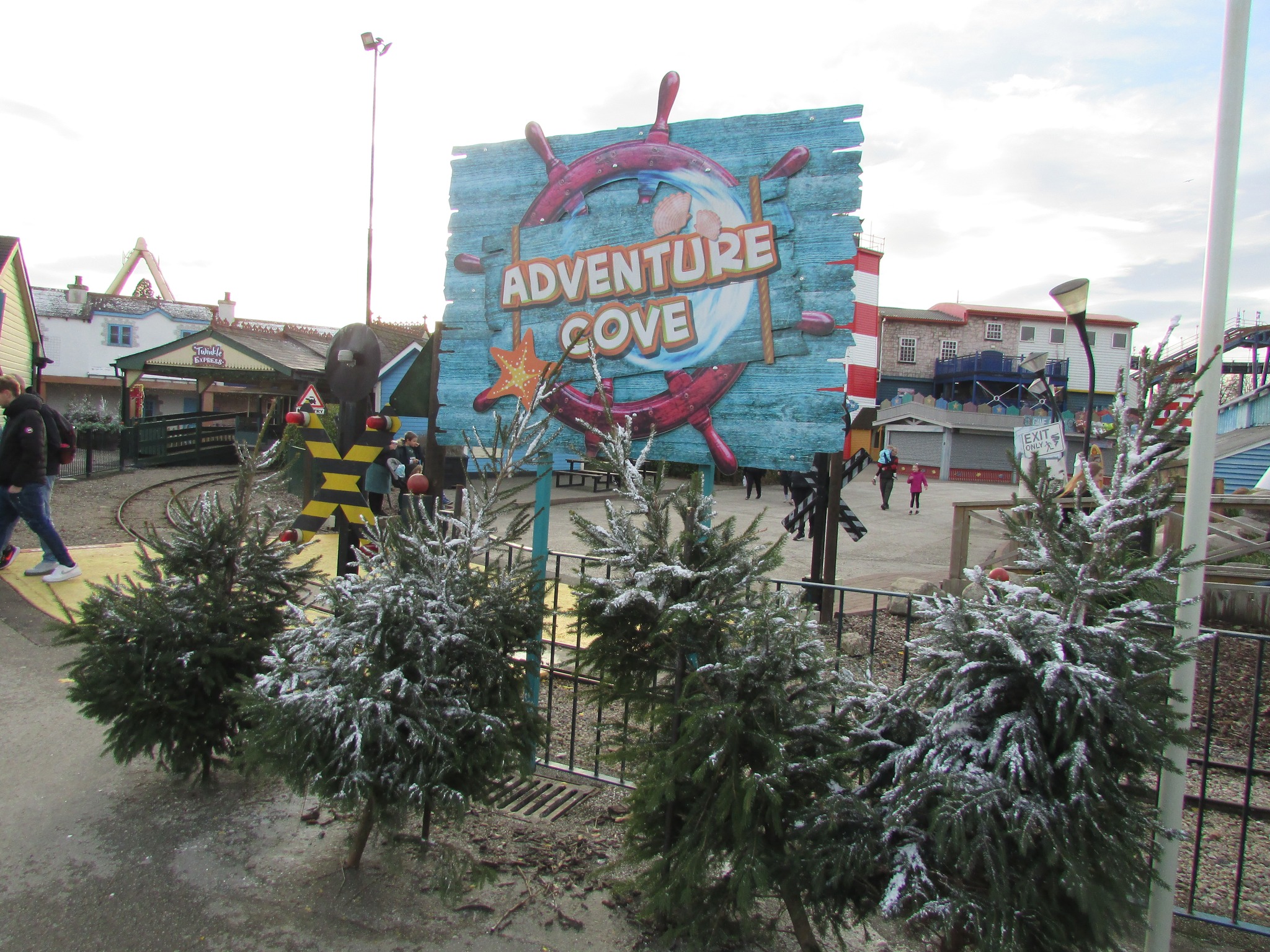Drayton Manor at Christmas 2025: 10 Magical Festive Photos