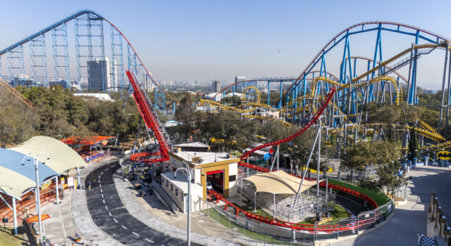 Speedway Stunt Coaster Officially OPENS at Six Flags Mexico
