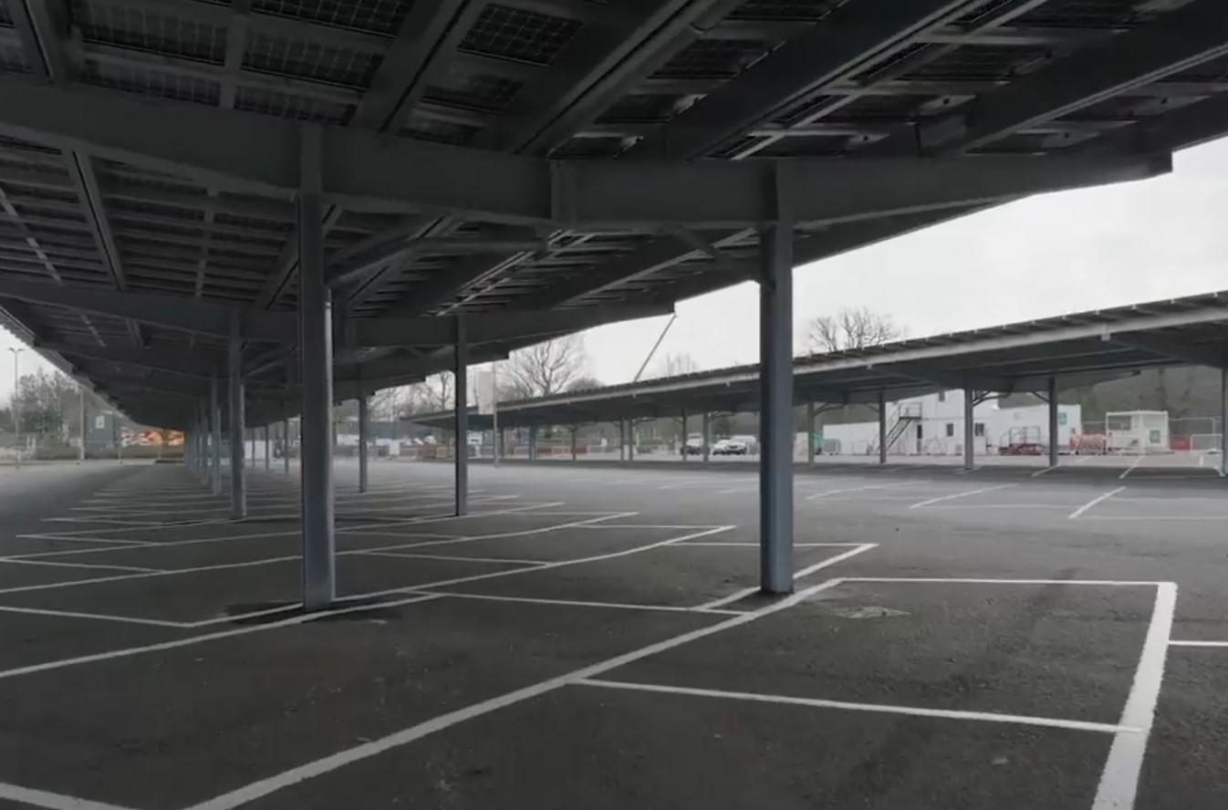 LEGOLAND® Windsor Resort Unveils UK’s Largest Theme Park Solar Carport ...